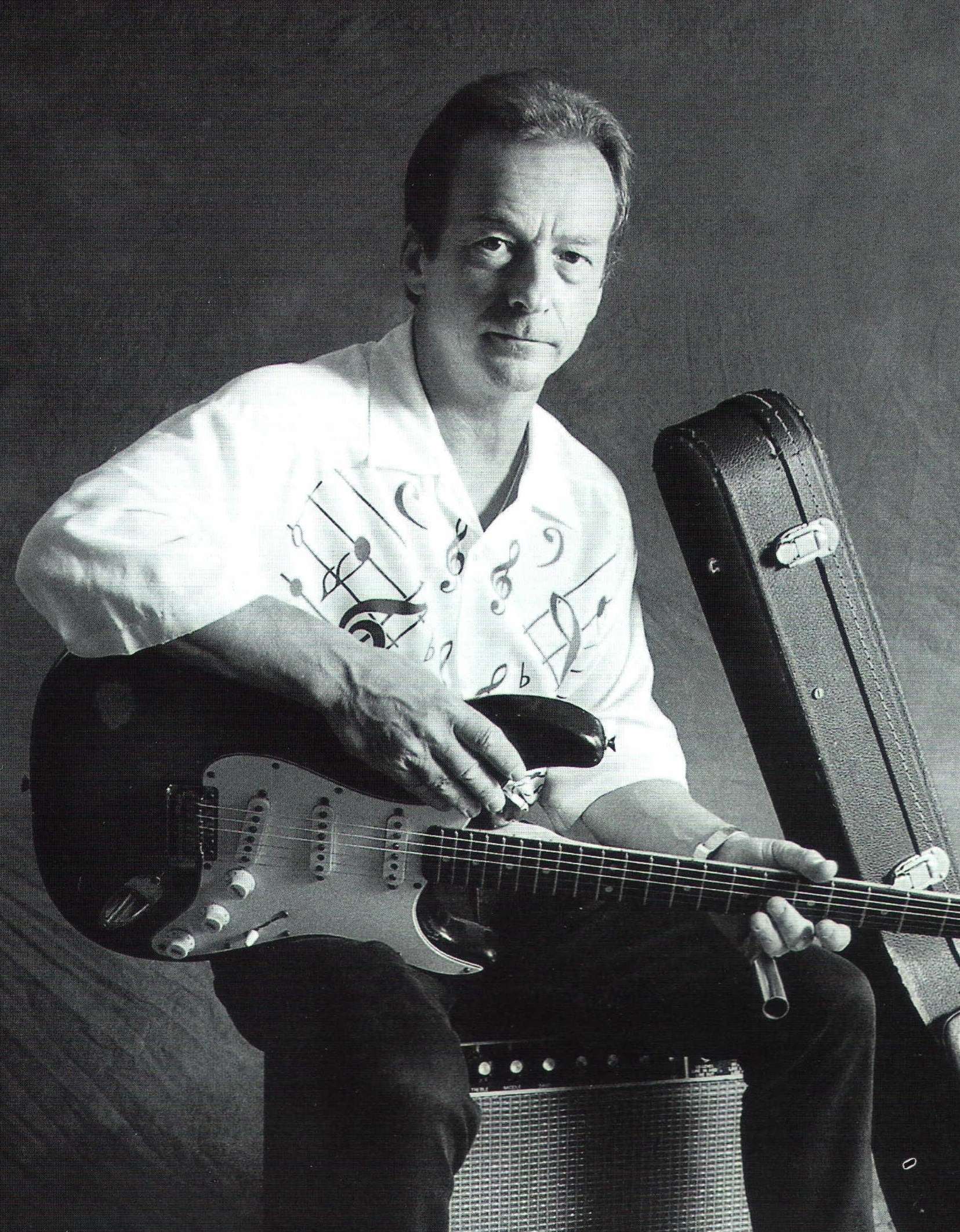 Musikalische Schwergewichte der Bluesszene: Alan Sansome mit Band und ...